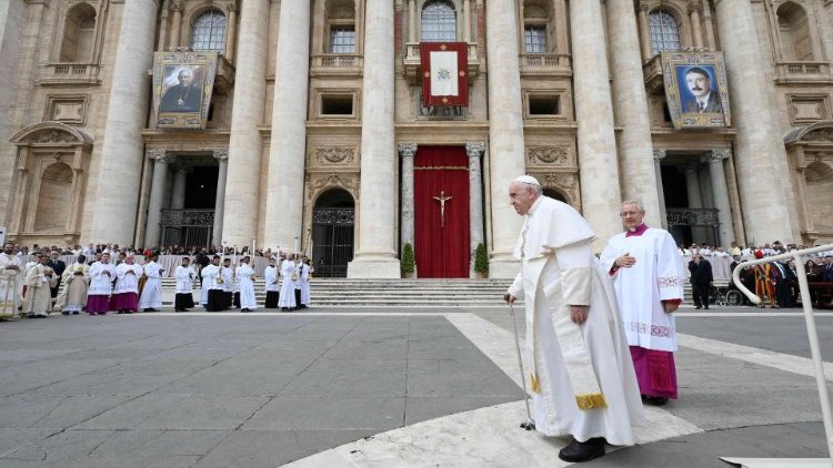 Papa Francisco canoniza dois novos Santos: São Artemide Zatti e São ...