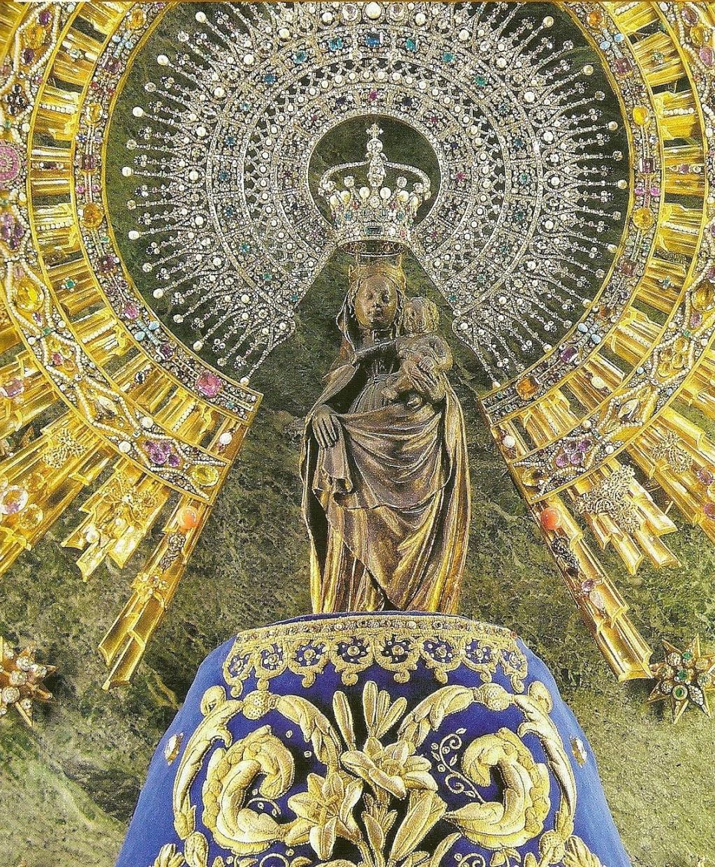 Nossa Senhora do Pilar e o Apóstolo São Tiago representados nos Jardins ...