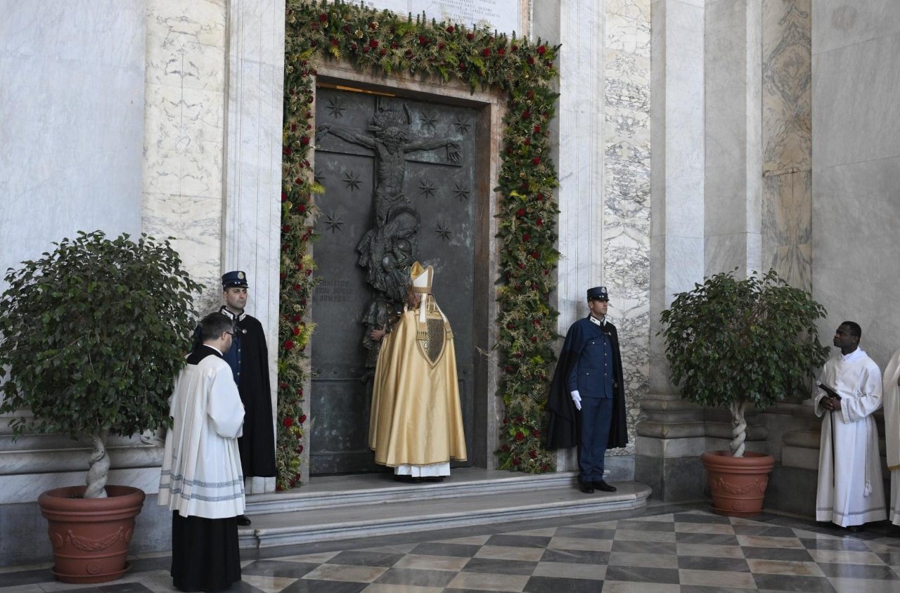 Jubileu da Esperança prestes a terminar: fechada Porta Santa da ...